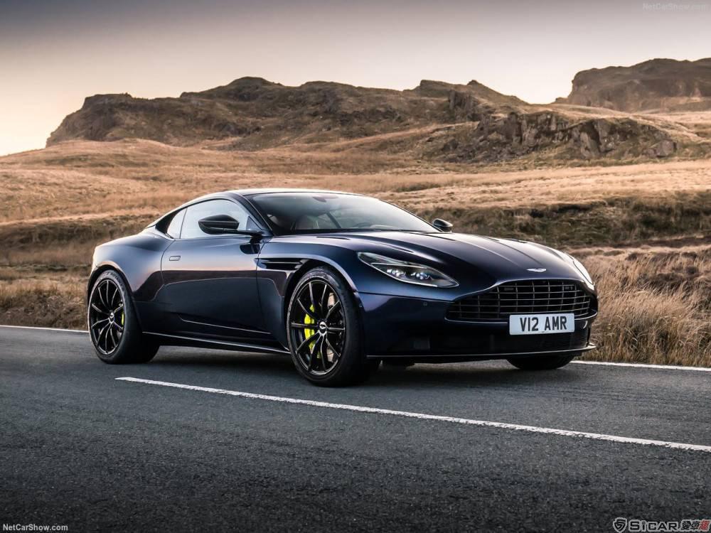 Aston Martin發表DB11 AMR 並限量推出AMR Signature Edition｜SiCAR 愛車酷