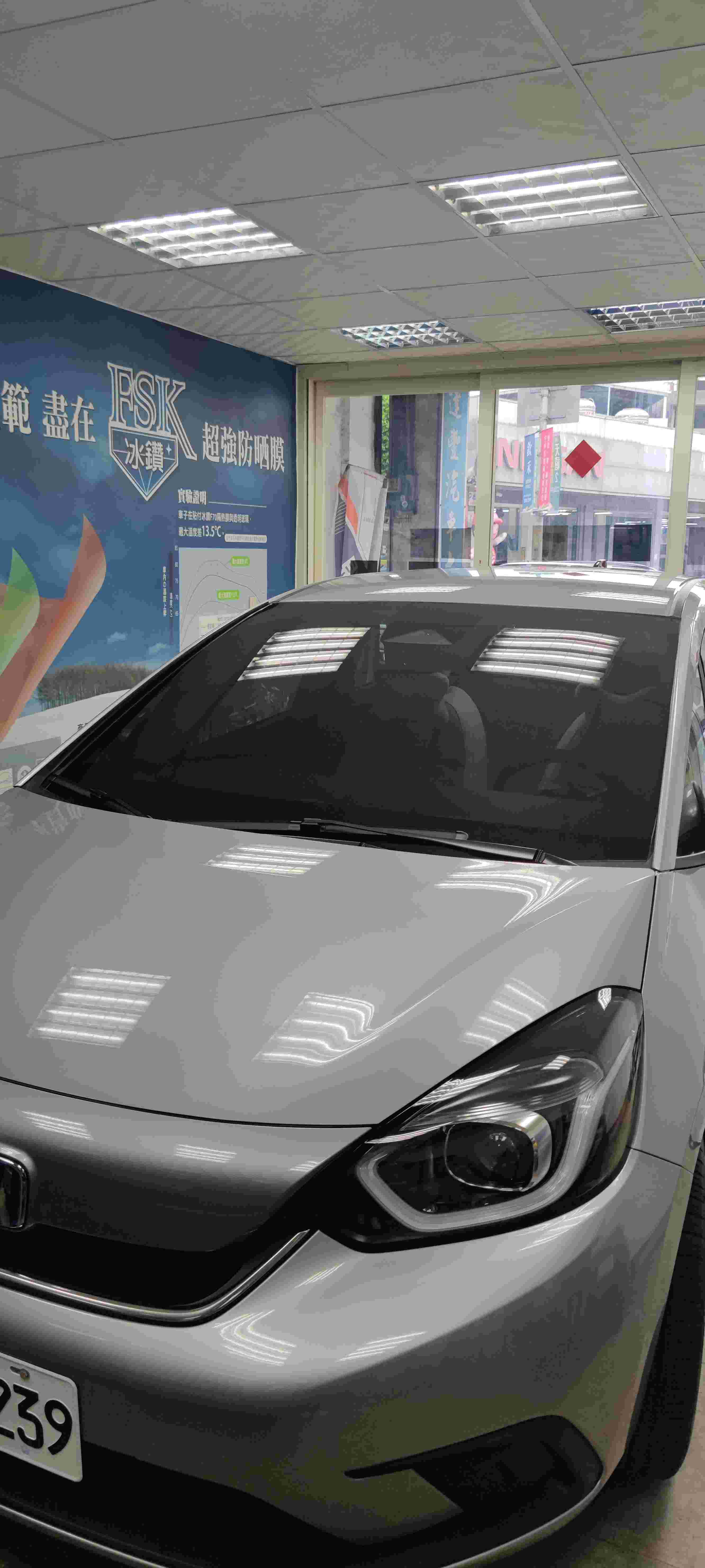 3M極光M40 從內往外看清晰 從外看也｜SiCAR 愛車酷