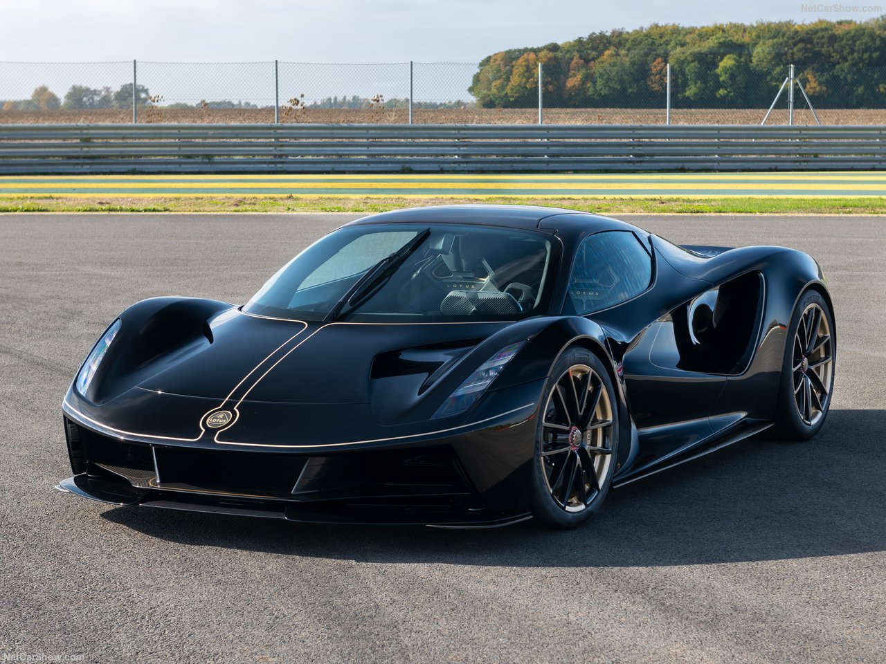 全球僅限量生產8台！有著邪惡外觀的黑化純電超跑 全新Lotus Evija Fittipaldi惡魔降臨｜SiCAR 愛車酷