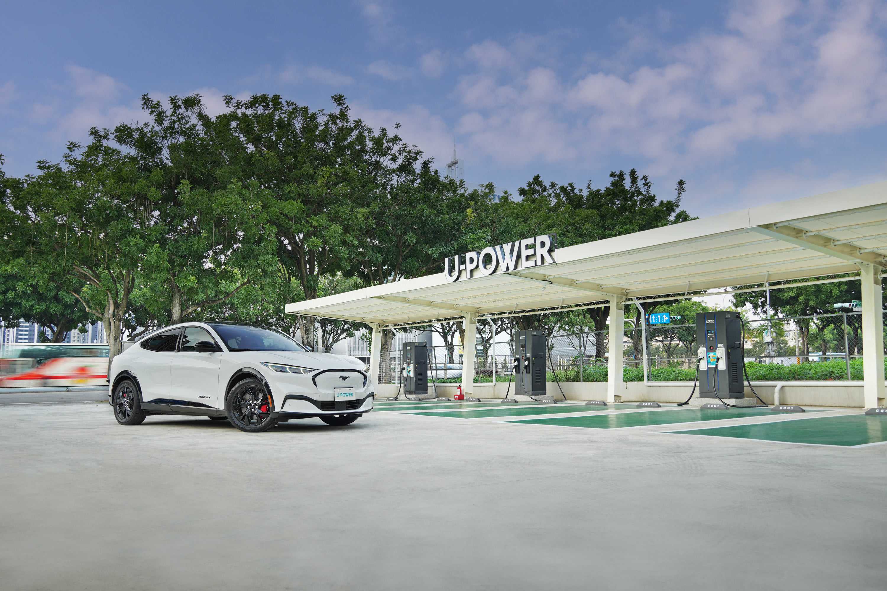 U-POWER與福特六和攜手合作FORD電能車主尊享最高U-POWER 3萬元充電金｜SiCAR 愛車酷