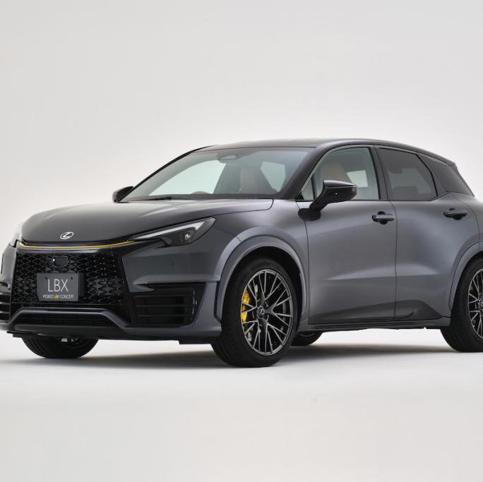 Lexus 正式推出LBX的手排車了，名｜SiCAR 愛車酷