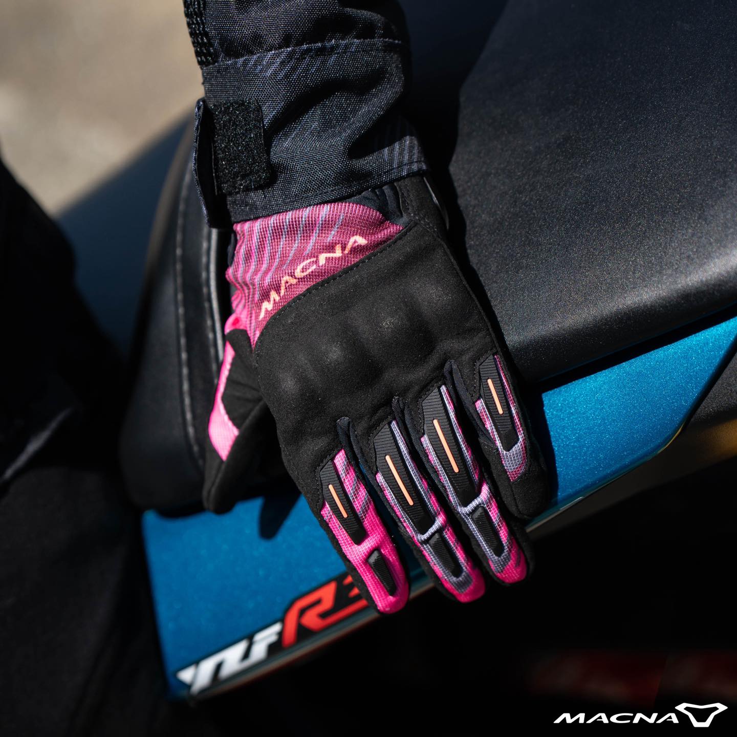 MACNA OCTAR 2.0專為夏季騎行設計，具備卓越的透氣性和靈活性，讓雙手保持乾爽舒適｜SiCAR 愛車酷