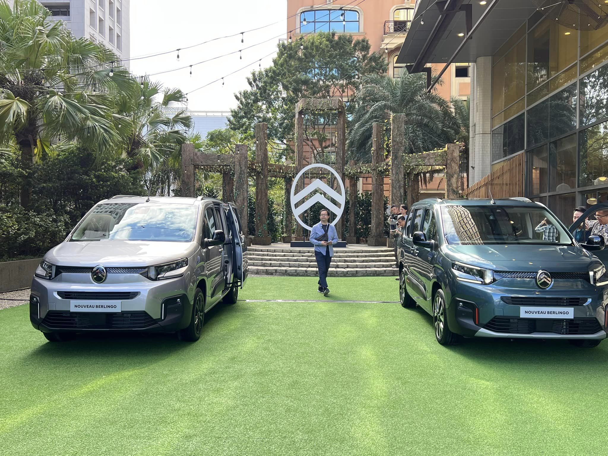 Citroën Berlingo 5人 、7人座亮相 小改款還降價 !｜SiCAR 愛車酷