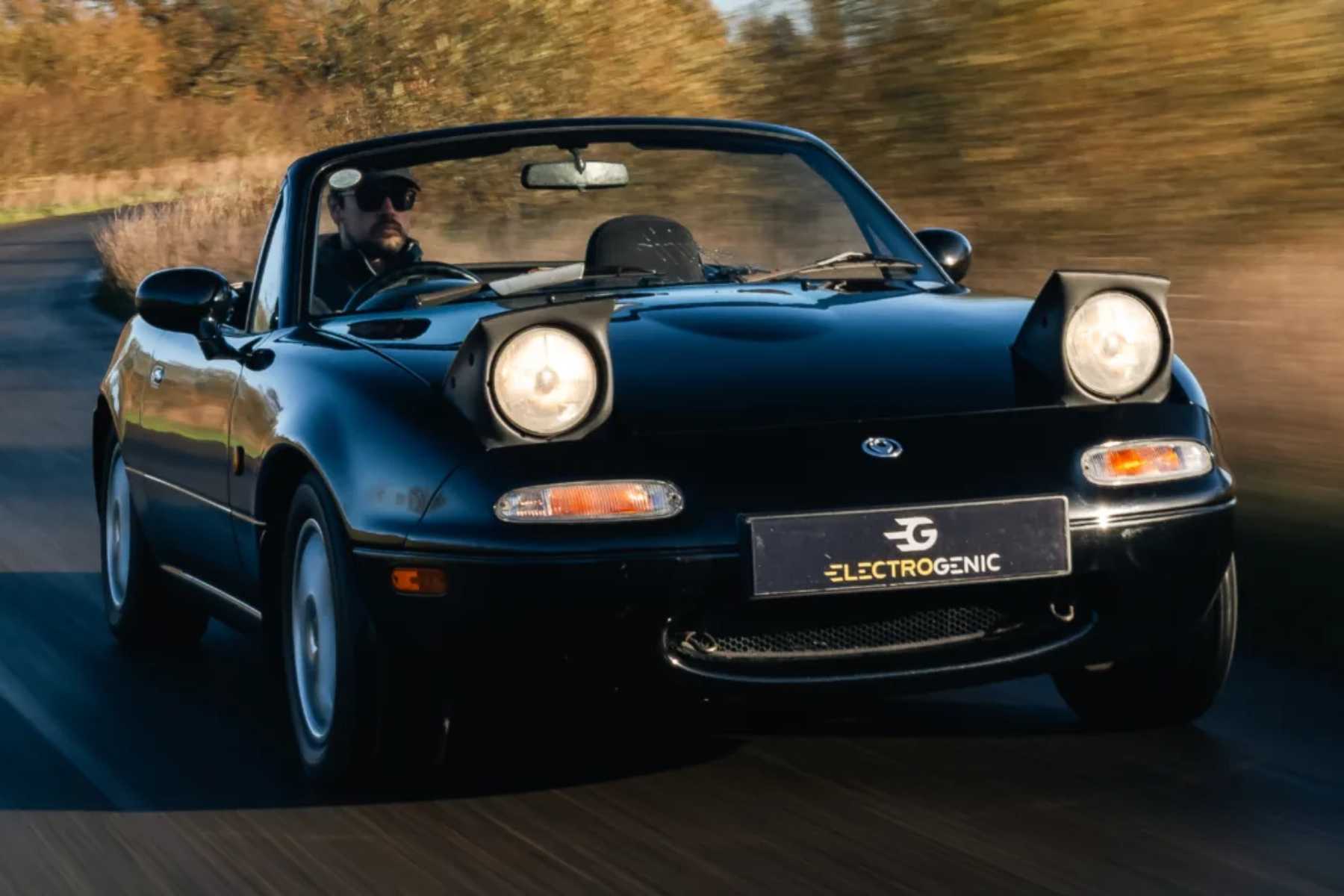 暨電動AE86之後又來個Miata Mx-5「EV」！沒手排還變重你愛嗎？｜SiCAR 愛車酷